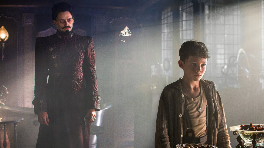 Film - Pan - Into Film