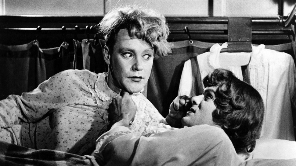 Resource - Some Like It Hot: Film Guide - Into Film